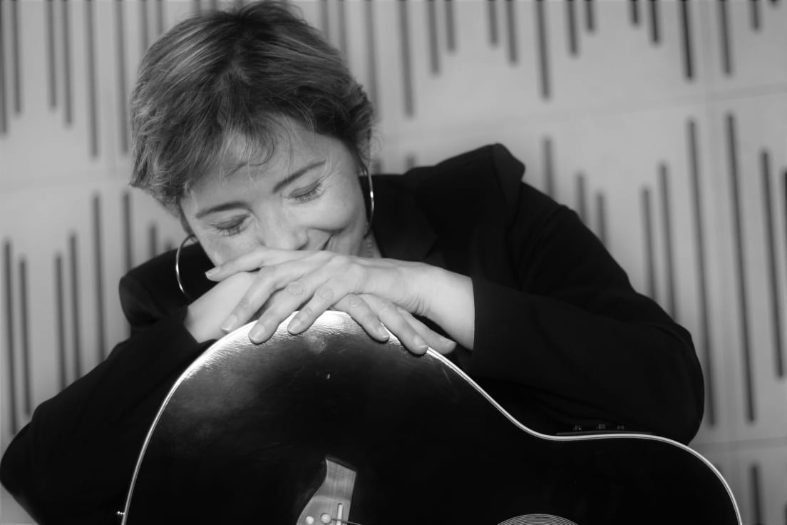 Verónica Parodi presenta su disco "Donde muere el sol" - La Unión Digital