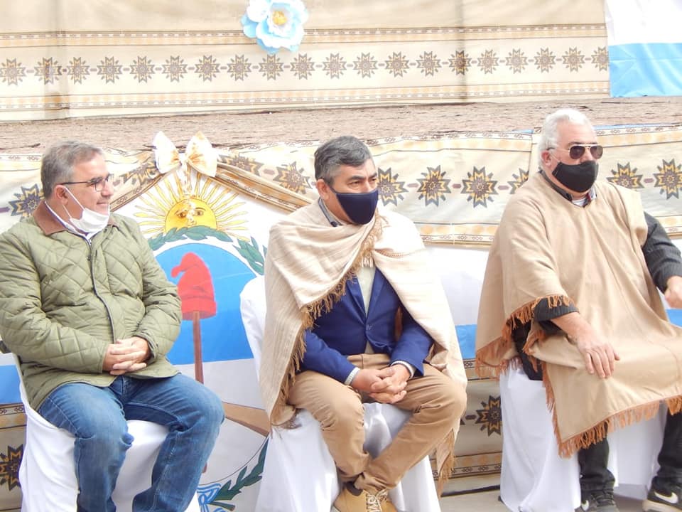 El Gobernador visita a los intendentes Olveira y Guaraz - La Unión Digital