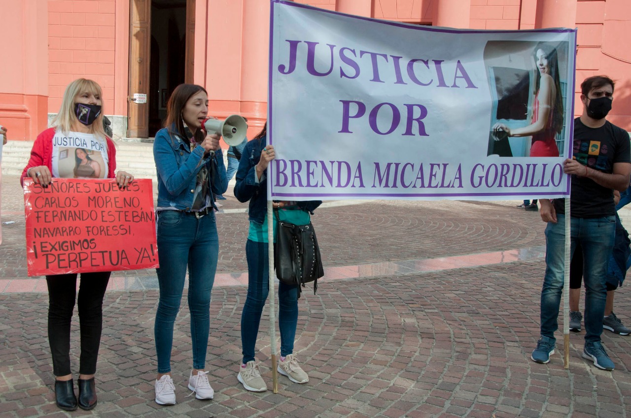 Con Naim Vera en el banquillo, inicia el juicio por el femicidio de ...