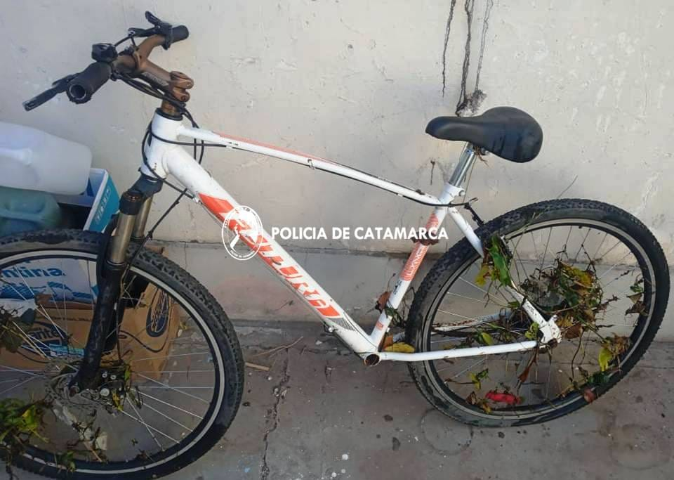 En F.M.E robaron y dejaron abandonada una bicicleta - La Unión Digital