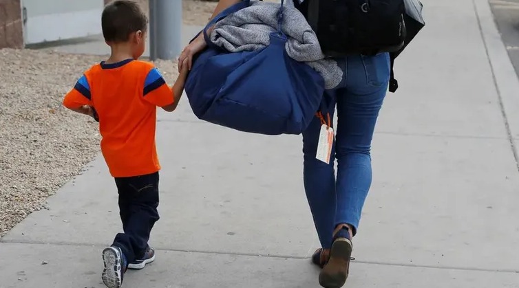 Córdoba: Un padre fue multado por no cuidar a su hijo de 8 años y ...