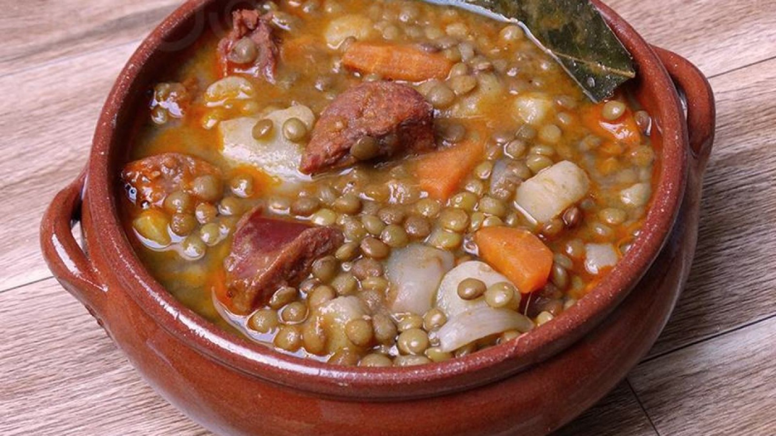 Cómo preparar un Guiso de lentejas reconfortante y lleno de sabor - La ...