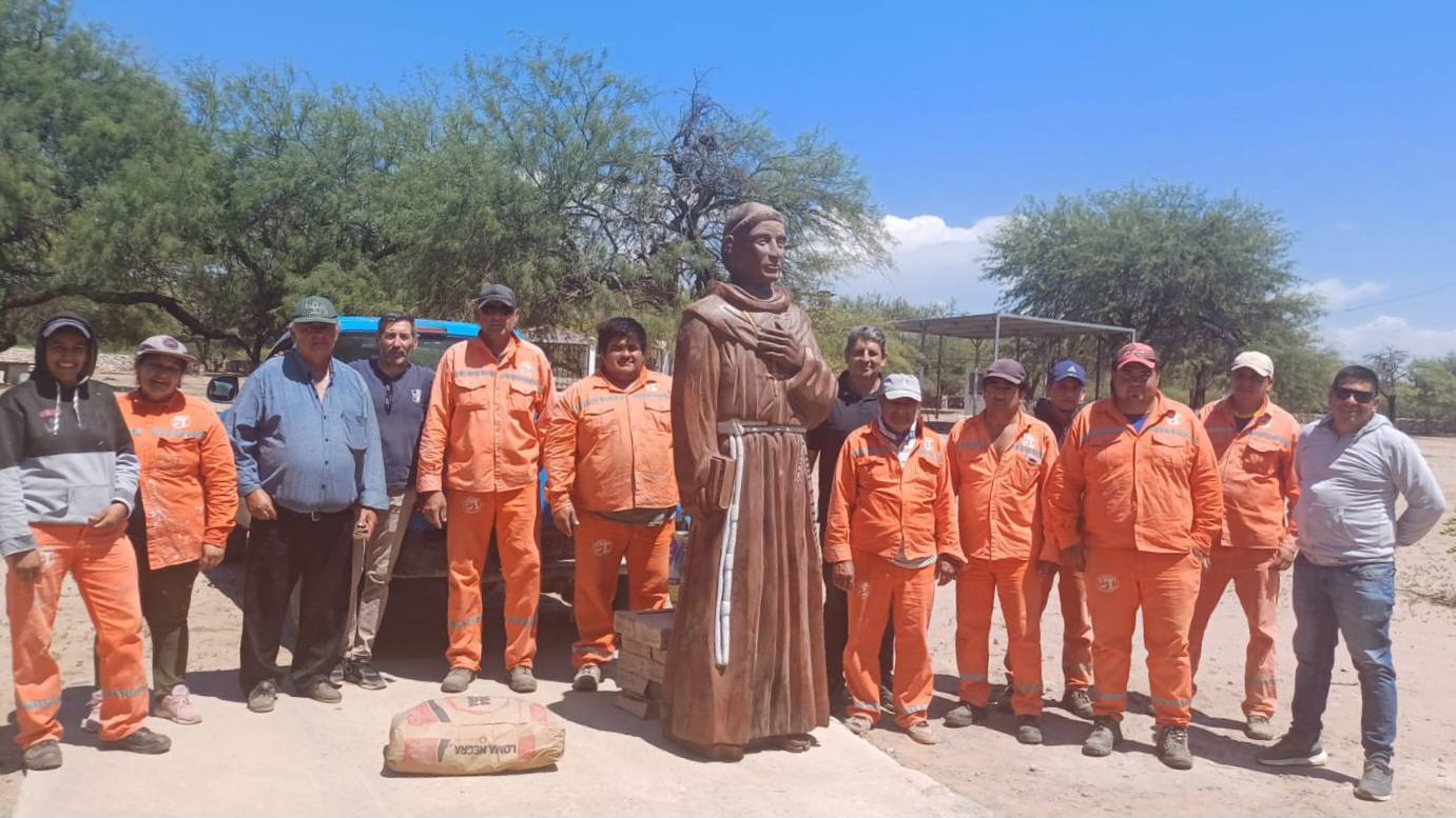 Jubileo 2025: Escultura de madera del Beato Esquiú llegó al Suncho - La ...